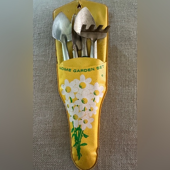 Vintage | Accents | Charming Vintage Mcm Mid Century Groovy Yellow Home ...